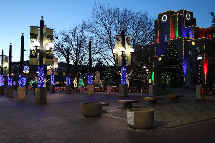 Holiday Pub Crawl: Pearl Street Mall in Boulder - The Drink Nation
